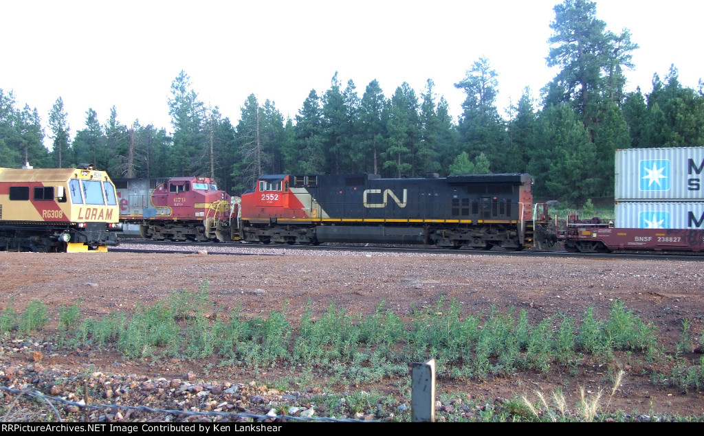 CN 2552